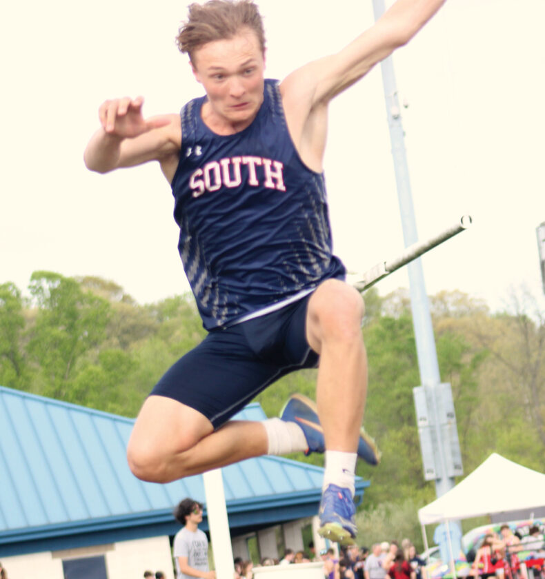 South boys win Erickson Invite; Big Reds take girls title | News, Sports, Jobs - News and Sentinel